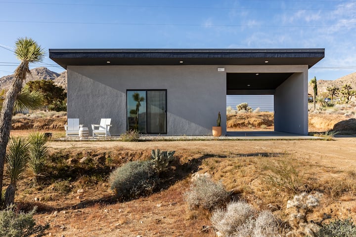Modern Casita | Joshua Tree Tiny Home - Joshua Tree, CA