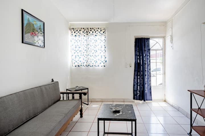 Casa Recién Remodelada Y Con Excelente Ubicación - Guadalajara