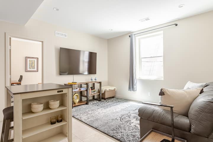 Sunnyside Apt | Central Heat/air | Workspaces - Denver, CO