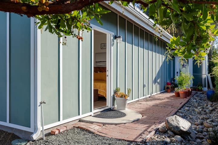 Charming Studio In Arroyo Grande - Arroyo Grande, CA