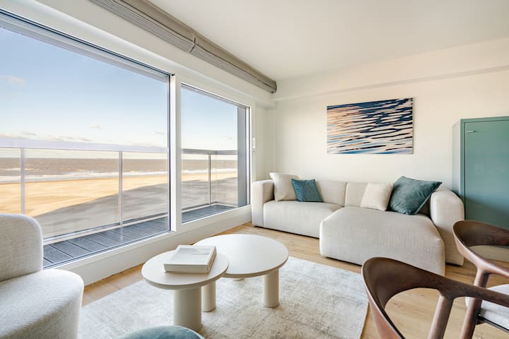 Seafront Apartment Duinbergen Knokke 2 Bed+ Garage - Knokke-Heist