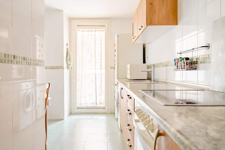 Habitación Amplia Con Baño Uso Privado - Pinto