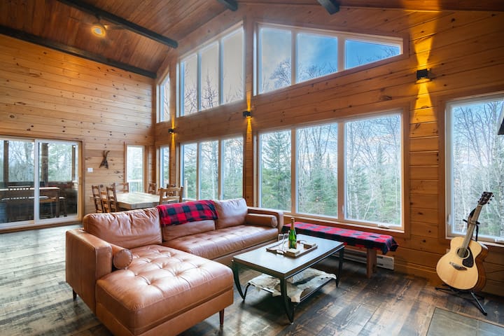 Renard De La Forêt - A Secluded Mountain Retreat - Laurentides
