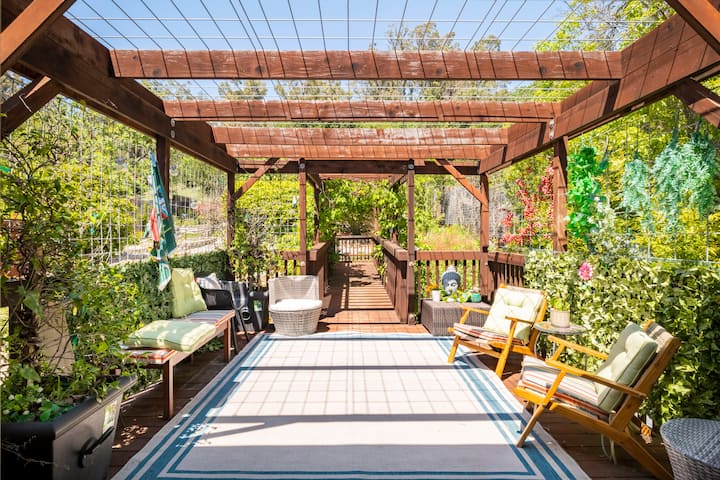 Luxe Garden House Perfect For Gateway In Marin - Novato, CA