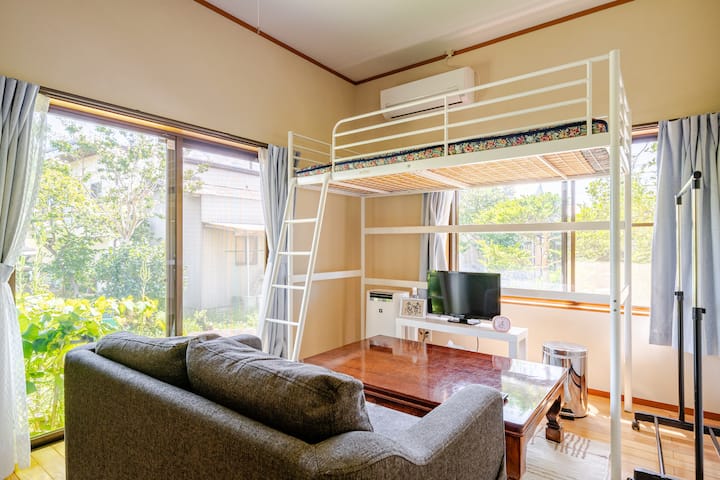 民泊　Paku　　　～宮地嶽神社（光の道）まで徒歩10分の家～ - Fukuoka Prefecture, Japan