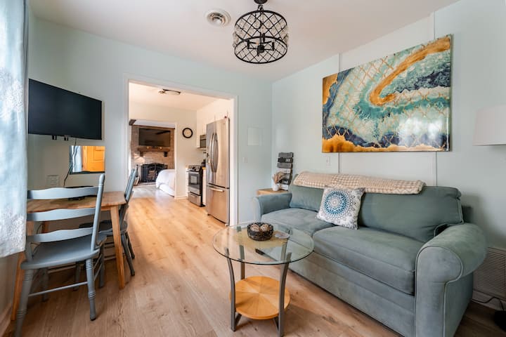 King Studio Suite, Kitchen W/ Yard & By City Park - Wilmington, NC