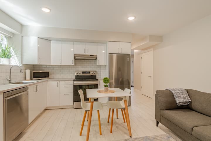 Cambie Village Suite I 10 Min Walk To Canada Line - Canada