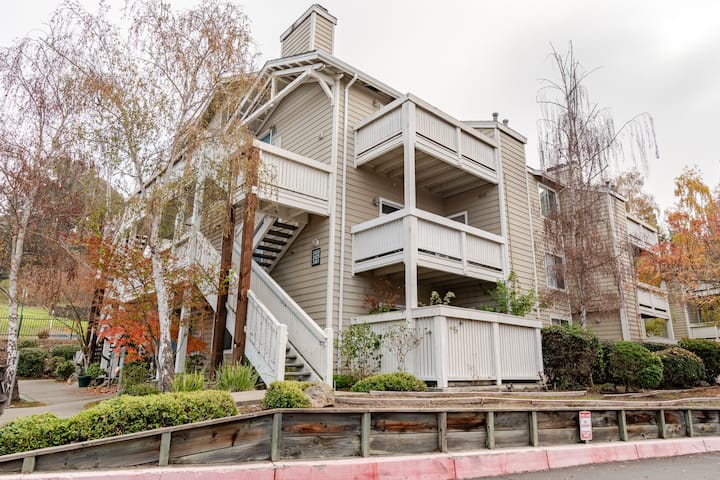 Cozy Condo W Breathtaking Views. - Hayward, CA