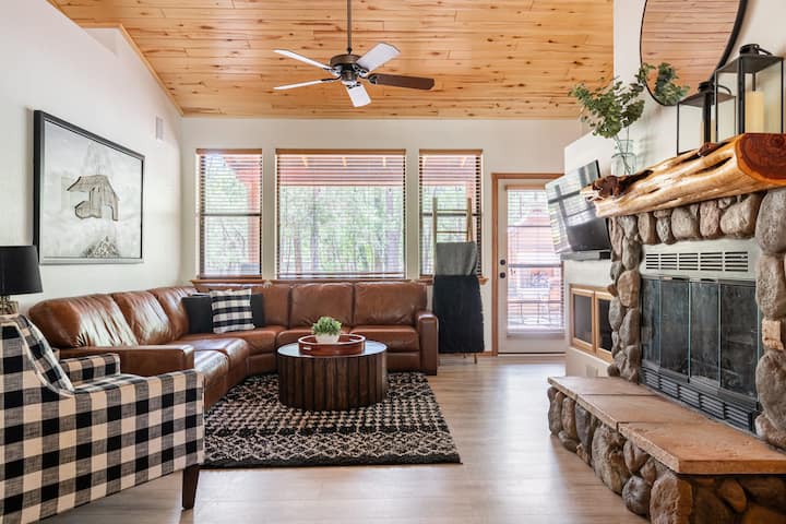 The Maple Lodge - The Perfect Torreon Getaway! - Show Low, AZ