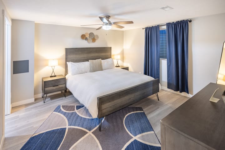 Cozy Basement Apartment*private Entrance*by Park - West Valley City, UT