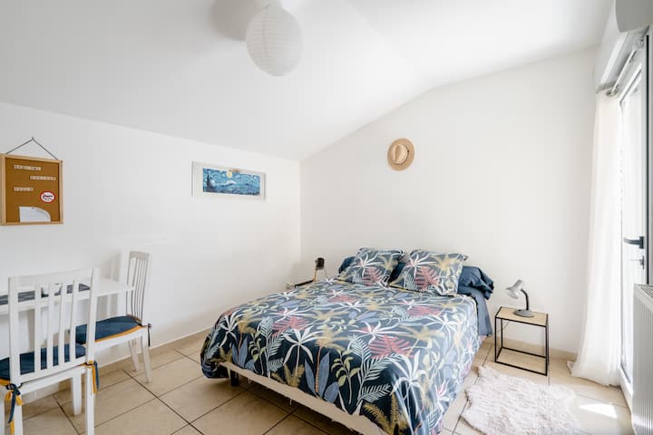 Chambre Privée Avec Salle De Bain - Valaurie