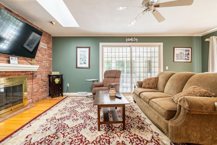Berkshire Vacation Home In Lee - Stockbridge, MA