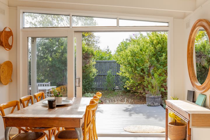 Boho Beach House, 3 Mins Walk To The Beach - Portsea