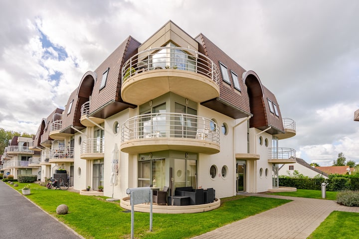 Trendy App. With Pool, Closeby Dunes/beach/nature - Bredene