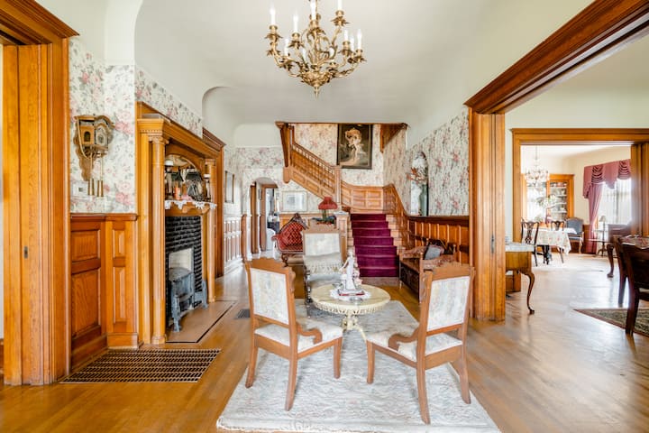 Victorian Rm W/private Bath, Downtown Historic Gem - Riverside, CA