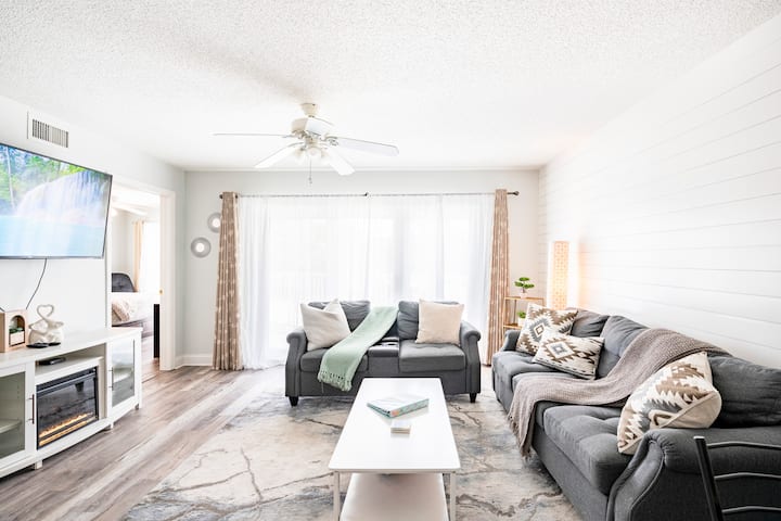 Amazing- 2br 2ba 3bed | Pools- Gem-steps To Beach! - Okaloosa Island, FL