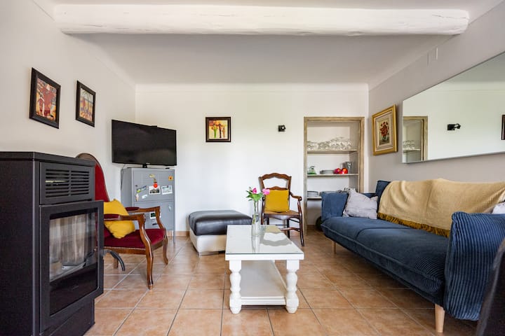 Maison Au Grand Air, Située Au Cœur Du Village. - Vacqueyras