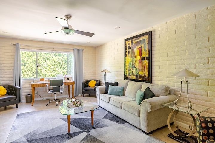 Fabulous Condo In The Heart Of Arcadia Lite - Walk To Amazing Restaurants - Arizona