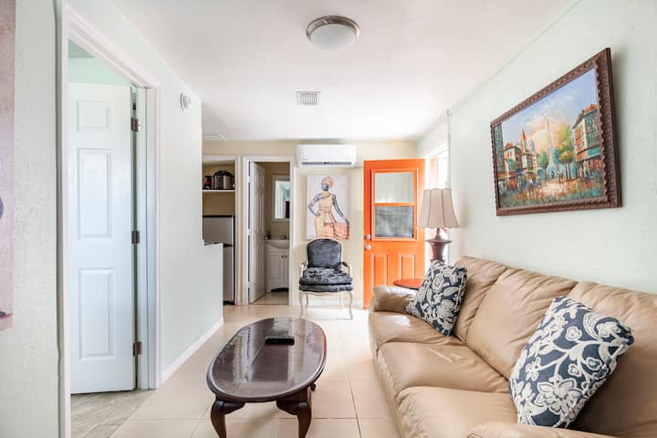 Refugio De Ocasion - Tampa, FL