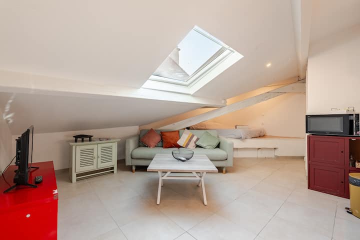 Grand Studio Cannes - 5min (Plages, Gare) - Clim - ibis Cannes Centre