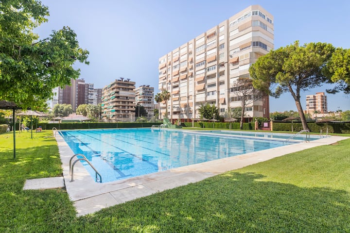 Chamartin San Juan Beach:golf, Beach & Home Office - Alicante