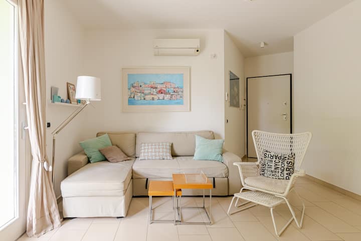 Stylish Flat Free Garage - Alghero