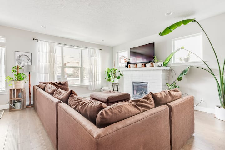 Spacious, Cozy & Charming, 10 Min From Downtown - Bend, OR