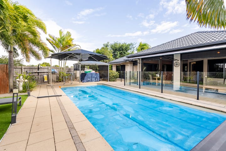 The Fernery - Luxury Home In Beautiful Green Oasis - Hervey Bay