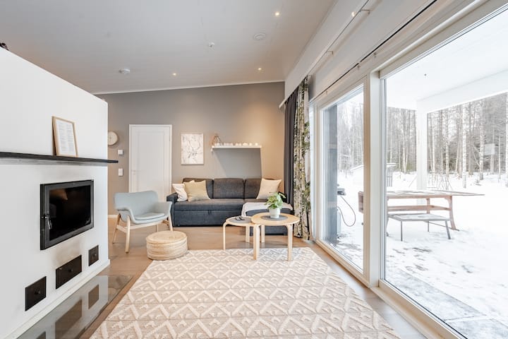 Villa Lapinranta - Upea Loma-asunto Joen Rannalla - 