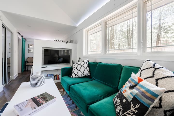 Bright And Cheery Saratoga Tiny Home - Saratoga Springs, NY