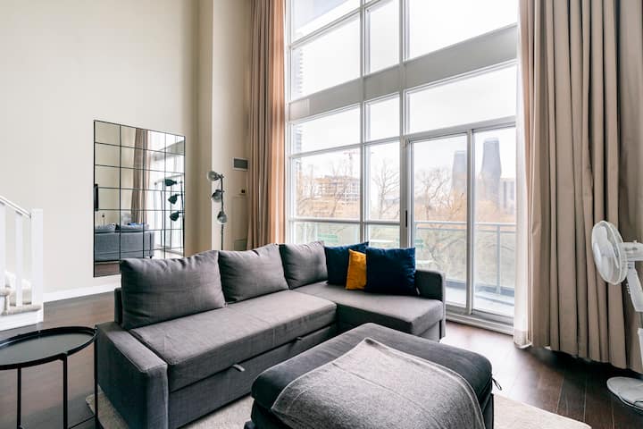 1 Bdrm Modern Loft By Square One W/ Free Parking - Toronto
