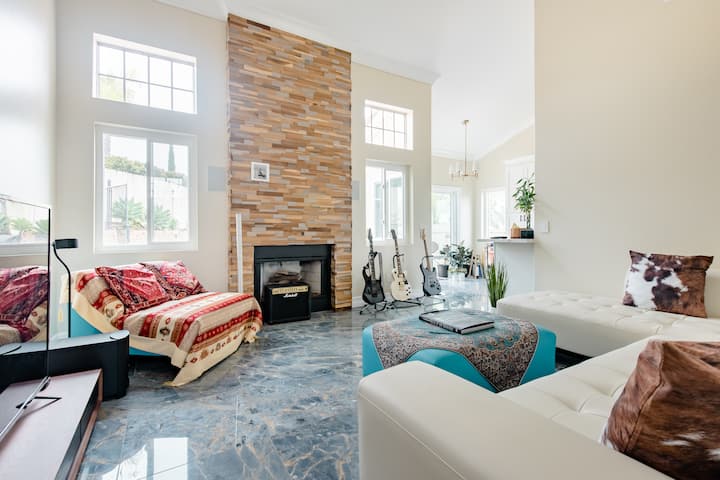 Modern 2bd Suite, Private Full Bath In A Big House - Escondido, CA