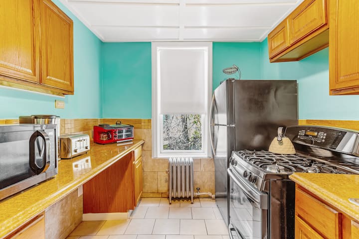 "Come To Me; Littly Itally."