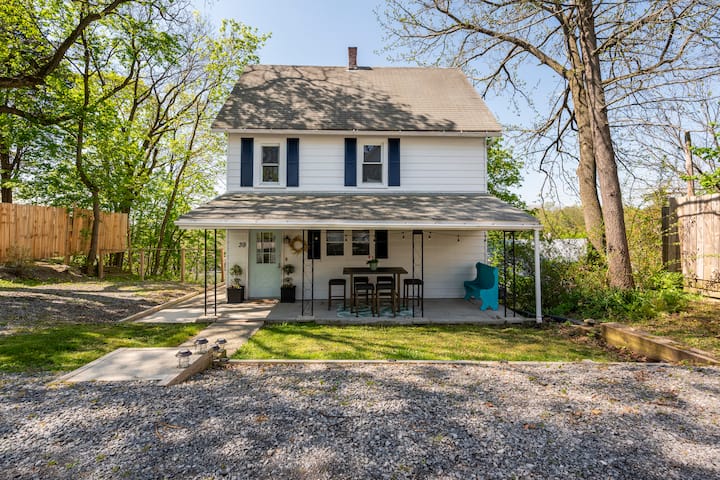 Catskill Village House  Close To Dining Shops - Catskill, NY