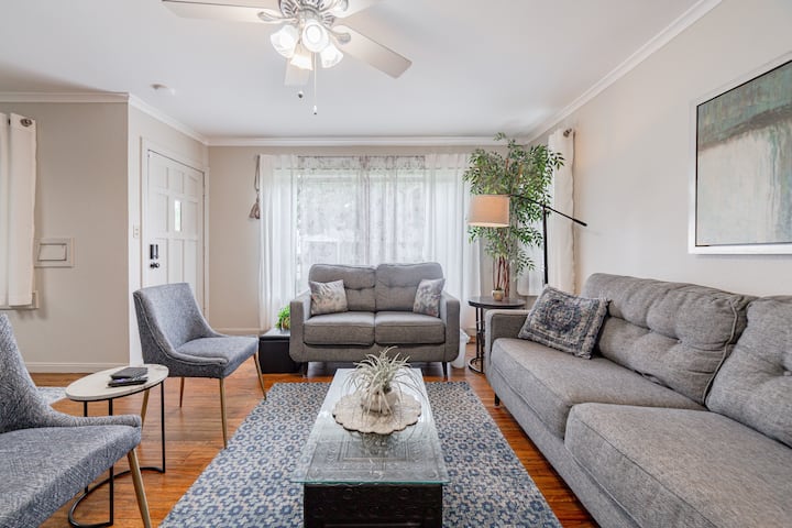 Updated Older Home Next To Expo & Close To Tu - Tulsa
