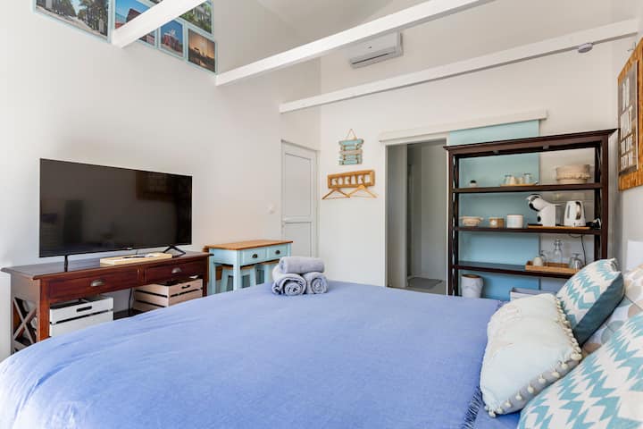 Agréable Chambre D’hôtes Avec Piscine En Provence - Vaucluse