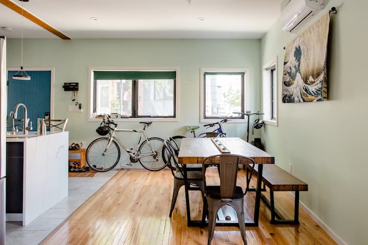 Luxury Room With Private Bath In Great Location - Philadelphia, PA