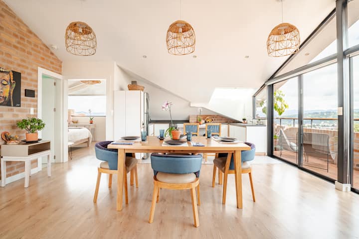 Stunning Views, Thoughtfully Designed - Cuenca