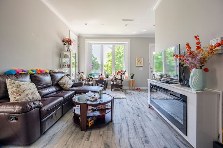 One Bedroom (Lady Only) - バンクーバー