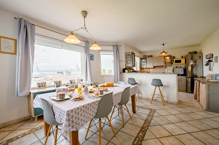 Entre Alpes Et Léman Avec Petit-déj Sorsa-flottine - Thonon-les-Bains