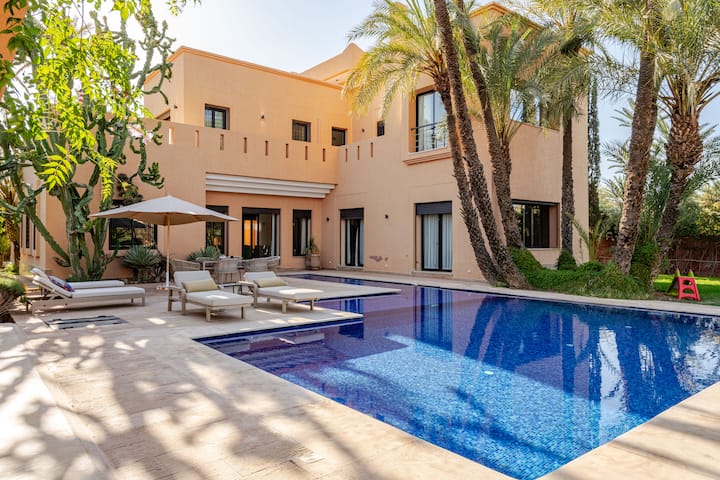 Villa On 2200m2, Heated Pool, Supermarket Nearby - Marrakesh