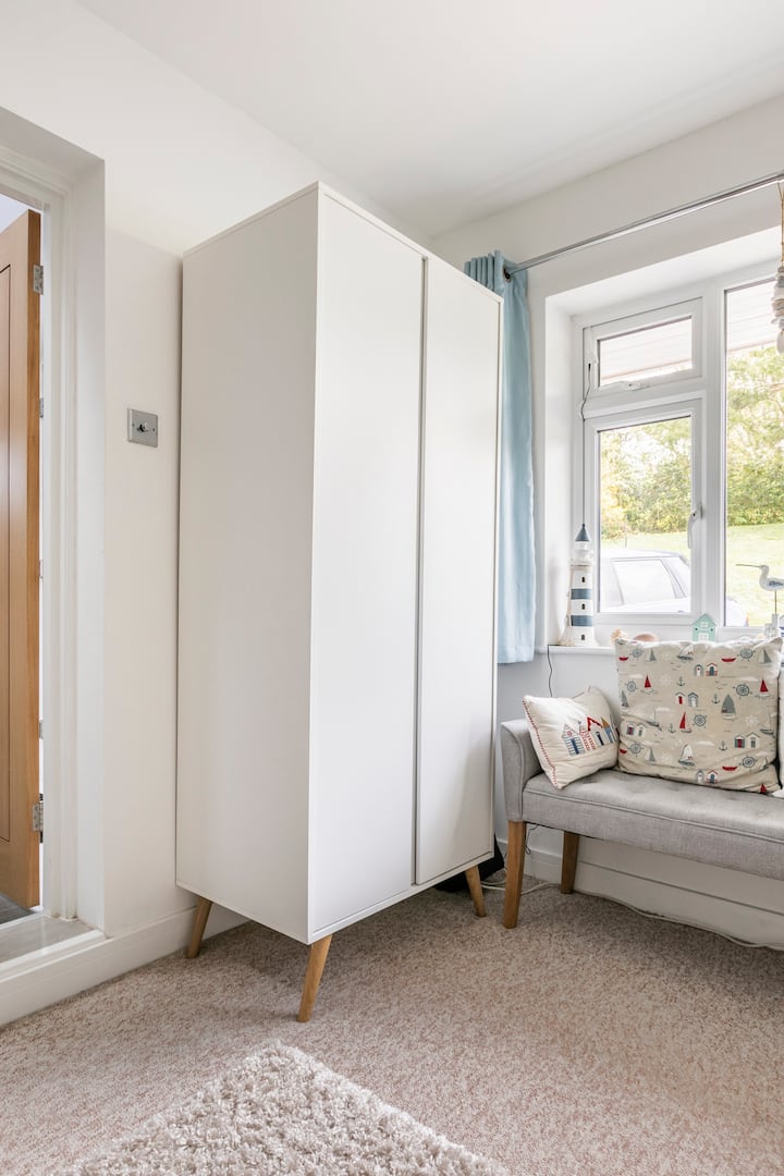 3 Double Rooms - Not Entire House - Folkestone