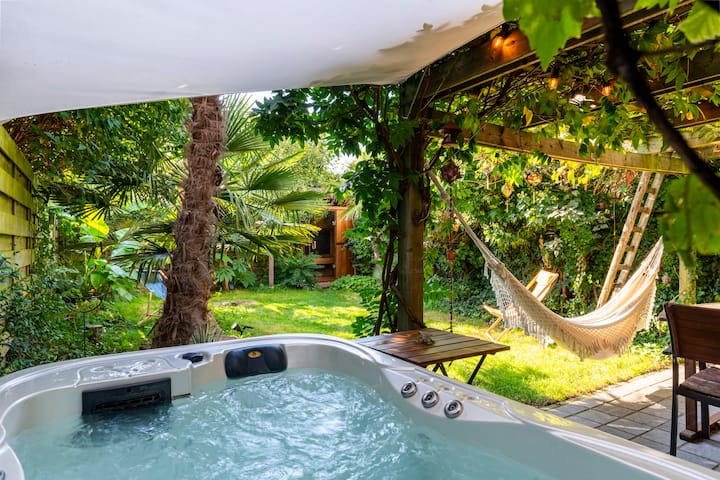 Garden Jacuzzi & Sauna In Vintage Oasis With Bikes - Ghent