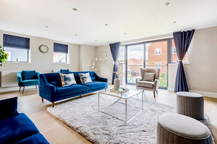 Contemporary 3 Bedroom Fully Detached Town House - Maldon, UK