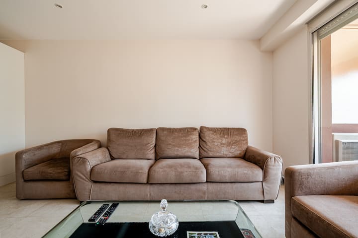 Tres Bel Appartement Au Belles Terres - Nice