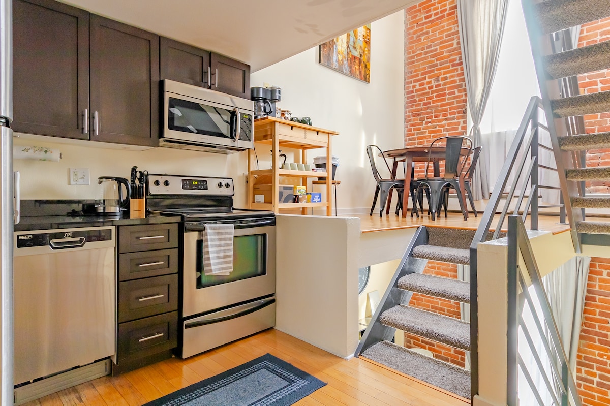 Complete Loft in Downtown- Walkable - Ballpark - Lofts for Rent in ...