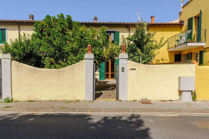 The House Next Door - Pisa