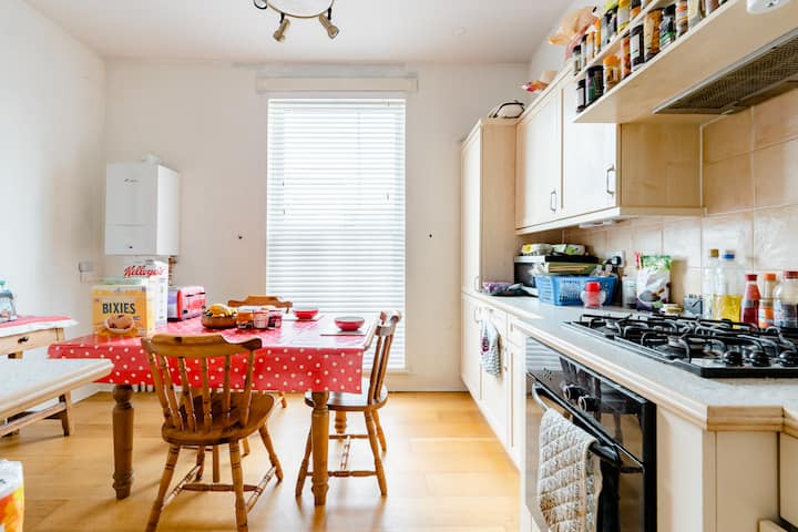 Quiet, Central Double Bedroom With Own Bathroom. - Édimbourg