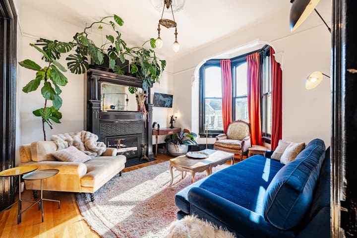 Private Bedroom & Bath In Hayes Valley Victorian - San Francisco, CA