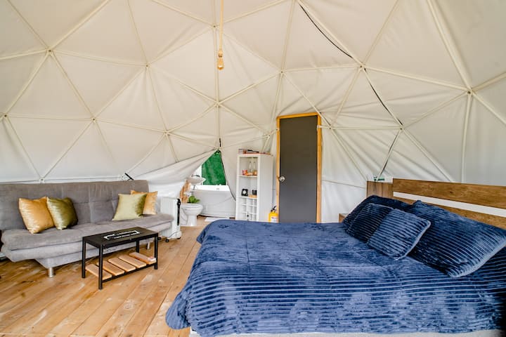 Glamping Caliza En La Calera Domo Con Jacuzzi - La Calera, Colombia